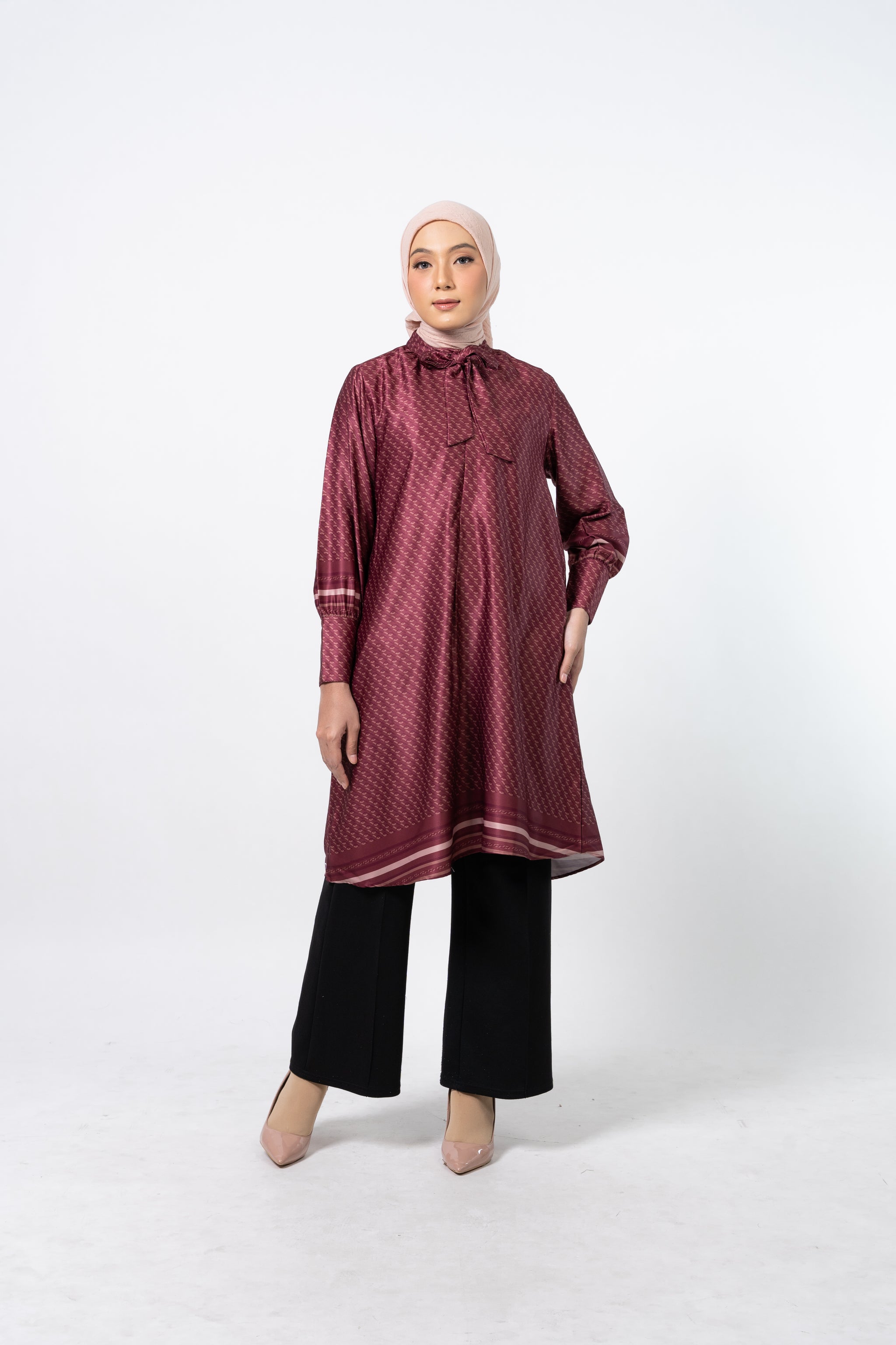 Tunik Tali Monogram Elzatta - Satin Halus dan Elegan | Busui Friendly